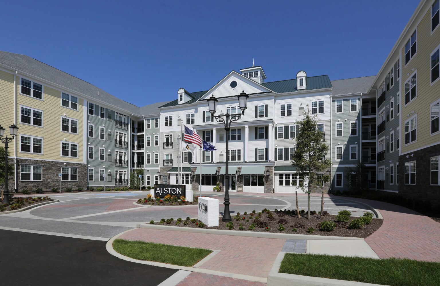 Long Island Destination | Station Yards Ronkonkoma